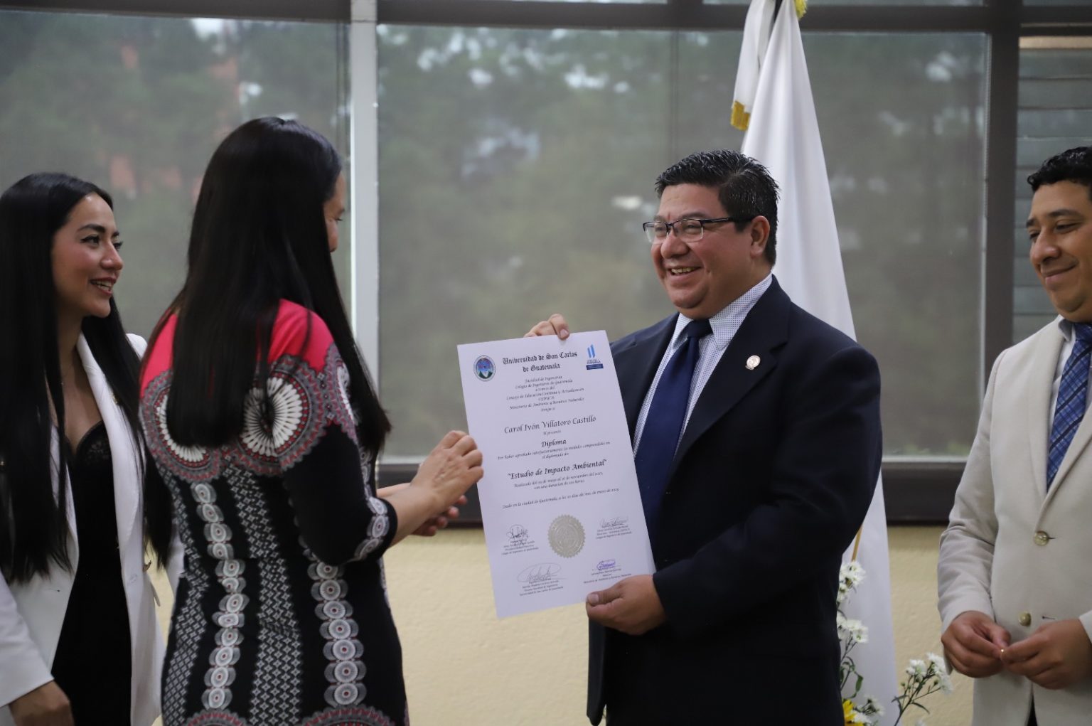 Profesionales del Colegio de Ingenieros de Guatemala son certificados ... Profesionales del Colegio de Ingenieros de Guatemala son certificados ...